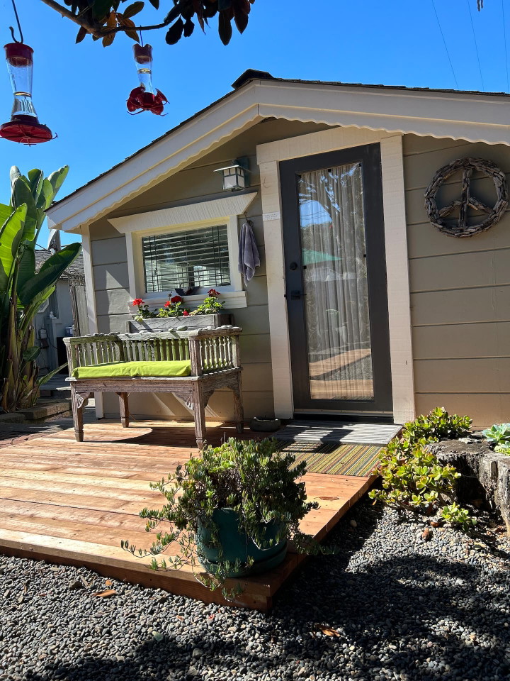 The Beach Cottage- A Simple Sanctuary - Stinson Beach, CA