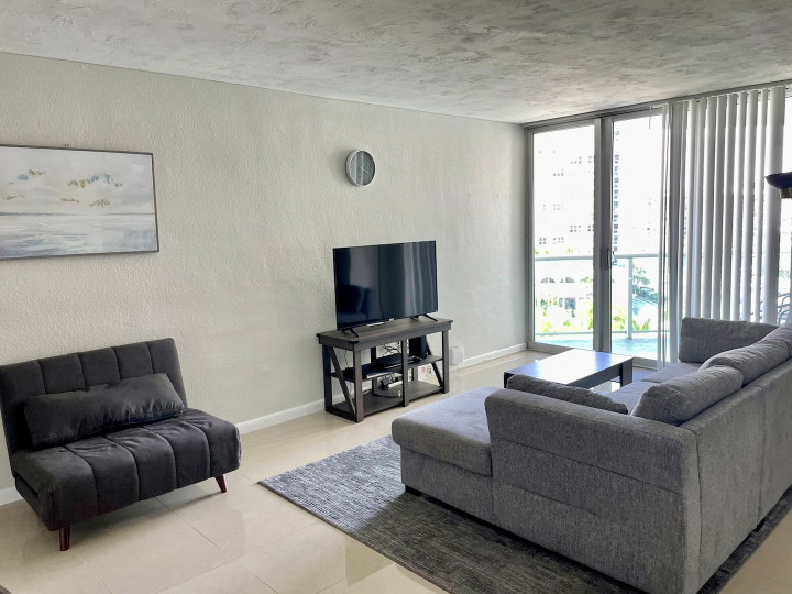 Beautiful 1br Apartment In The Tides, Hollywood,fl - Aventura