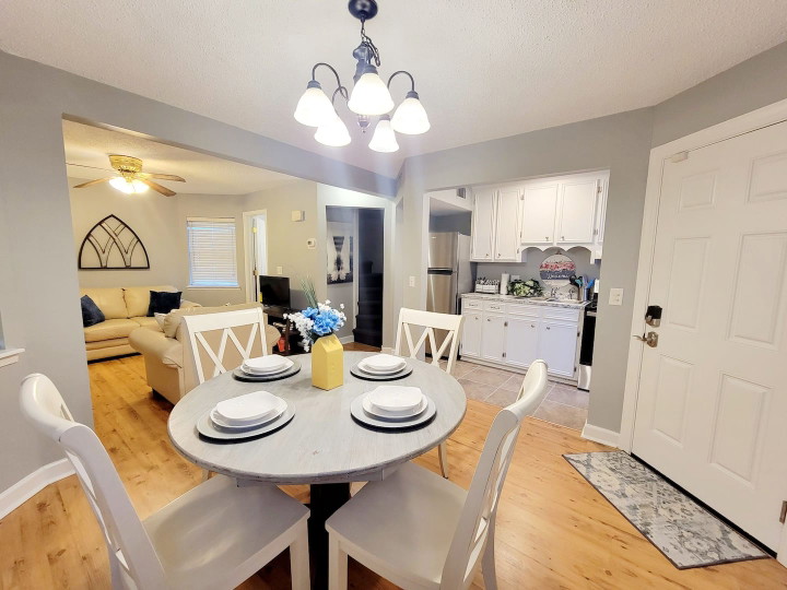 Jackson/business/family/free Parking- Patio-unit B - Jackson, MS