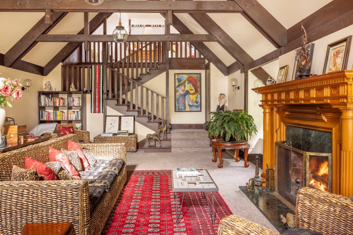 Romantic Hidden Abode Above Upper Plain Road - Masterton