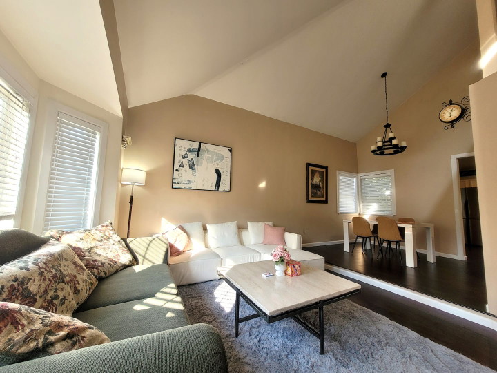 Beautiful House In Heart Of Federal Way - Federal Way, WA