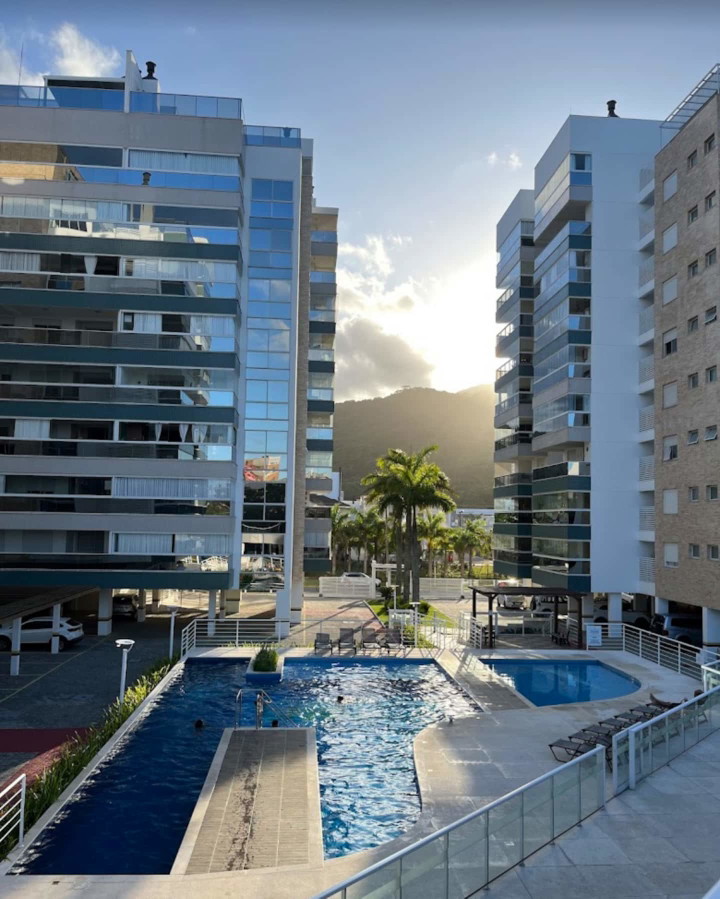 Apartamento De Alto Padrão Praia De Palmas Sc - Governador Celso Ramos