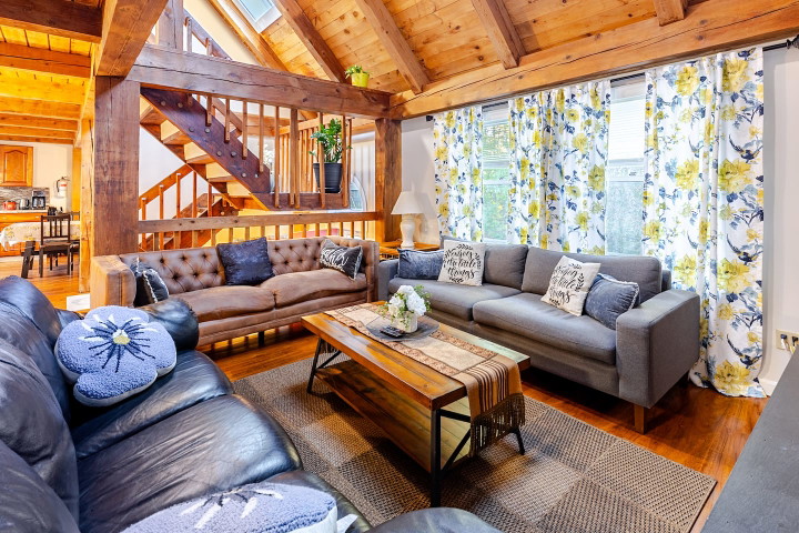 Spacious, Cozy And Quiet Cabin Style House! - Gillette Stadium - Foxborough