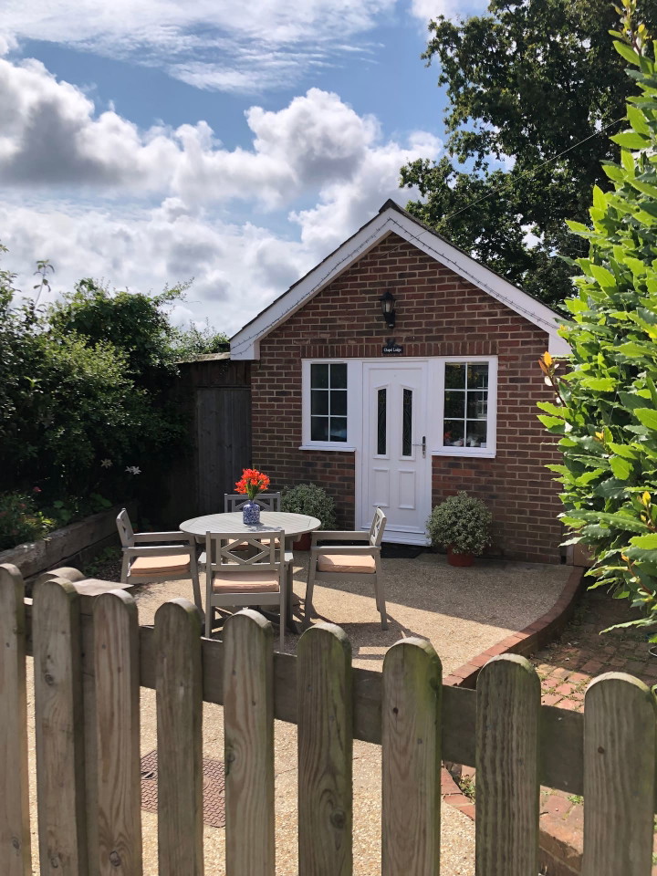Chapel Lodge @ The Old Chapel, Sway, New Forest - Brockenhurst