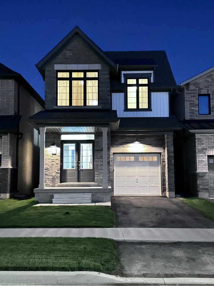 Home In Niagara Region - Welland