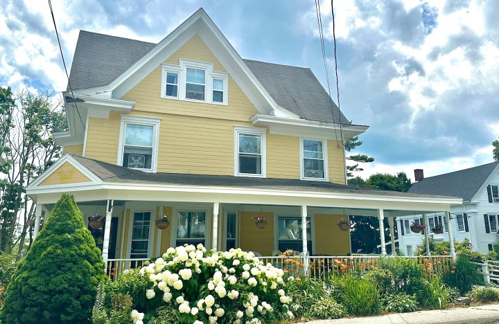Sea Salt Serenity (2nd Floor) - Boothbay Harbor, ME