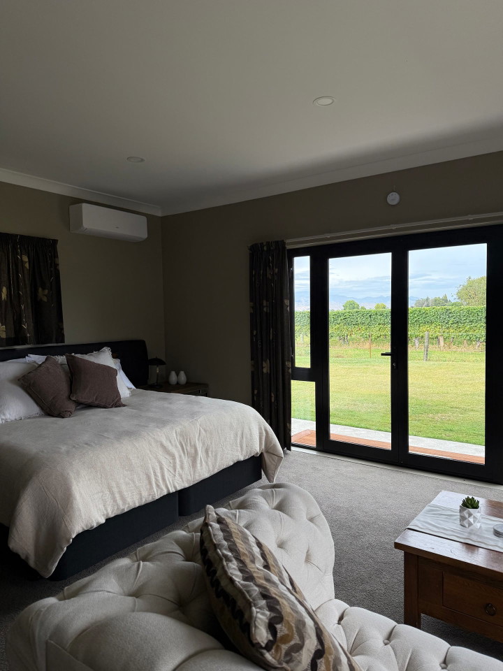 Vineyard Escape Bengrove Homestay - New Zealand