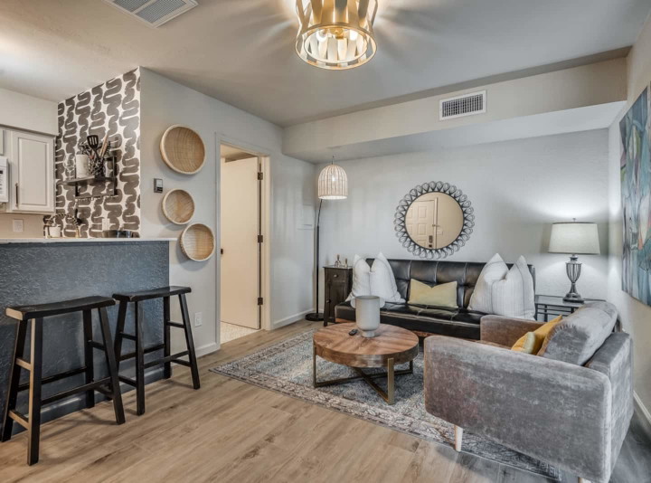 Cozy Okc Retreat | Gated Pool Washer/dryer - Oklahoma City, OK