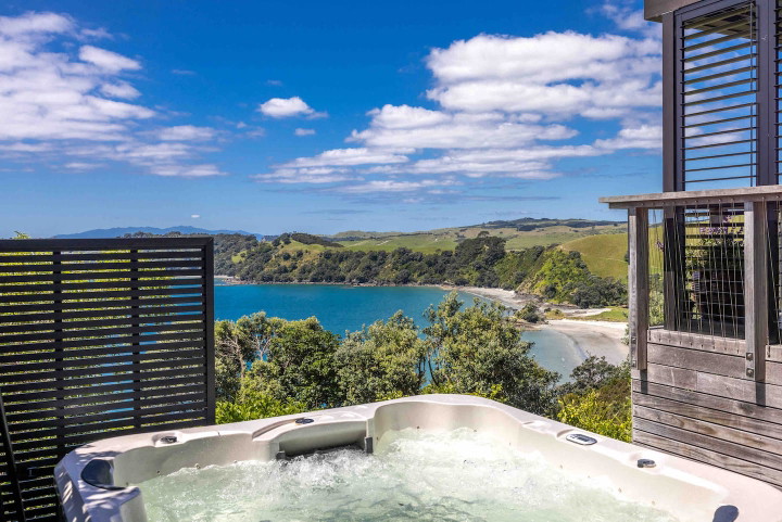 Belle Cove Villa - Luxury, Views & Tranquility! - Waiheke Island