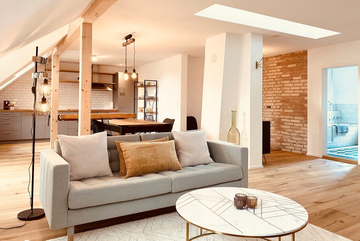 Wunderschöne Dachwohnung Mit Privater Dachterrasse - Berne