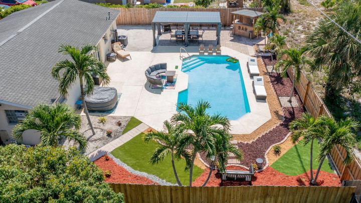Lantana Cabana - Paradise Awaits - Boynton Beach, FL