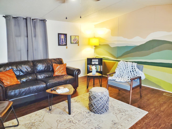 Remote Modern Tin Can | 105 Acres | Hiking | Pets - Alabama