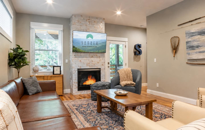 4br Pet-friendly Villa In Asheville With Hot Tub - Asheville, NC