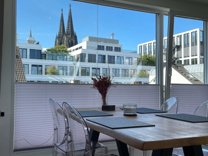 Luxuriöse Wohnung Mit Domblick / 200m Zum Hbf - Cologne