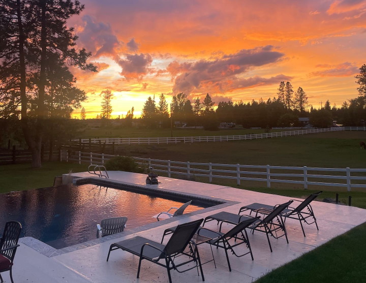 The Haven House 12 Acre Infinity Pool And Hot Tub - Spokane, WA