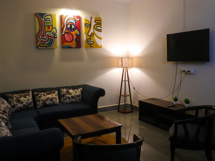 Cozy Den - Bhopal