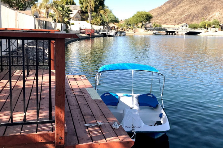 Sunset Lake House En Arrowhead Lakes Con Vistas A Una Fuente Impresionante! - Glendale