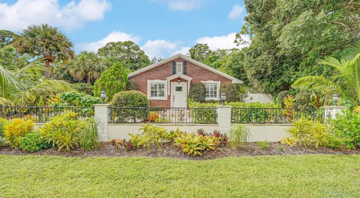 *New* Hugh St. Hideaway W/ Pool - Jupiter, FL