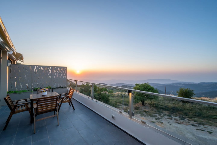 Noor - Nasmet Hawa Ehden - Lebanon