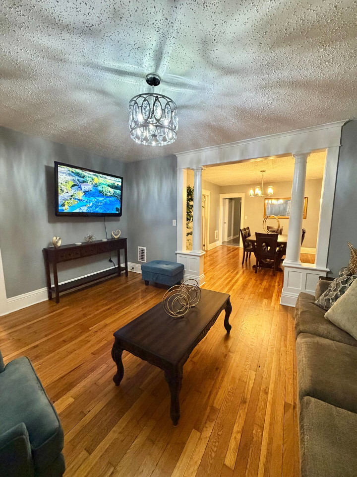 Charming Private Escape - Utica, NY