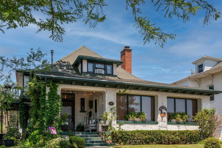 Historic Downtown Lake Geneva Bungalow Near Beach - Wisconsin