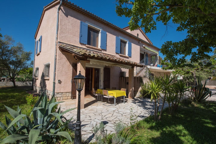 Appartement Indépendant Avec Jardin - Pierrefeu-du-Var