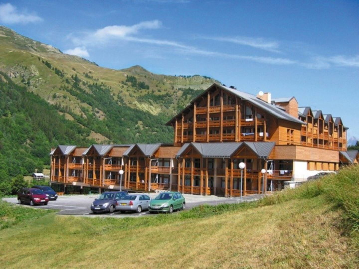 Accès Piscine | Studio Abordable - La Grave