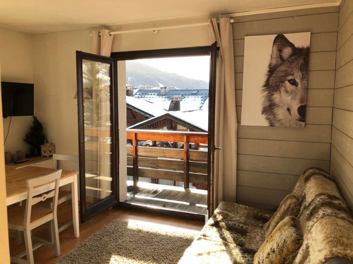 Im Zentrum Des Dorfes Les Gets Erwartet Sie Das Ski-in-ski-out-apartment Mit Blick Auf Die Pisten - Verchaix