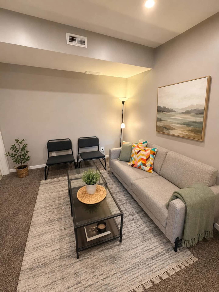 2 Bedroom Guest Suite - Near Airport - Calgary