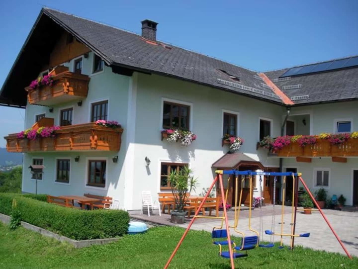 Ferienwohnung Mit Berg- & Seeblick - Wolfgangsee Lake