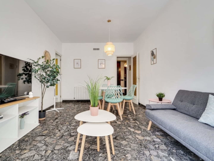 Apartment With 3 Bedrooms In Barcelona - Barcelone