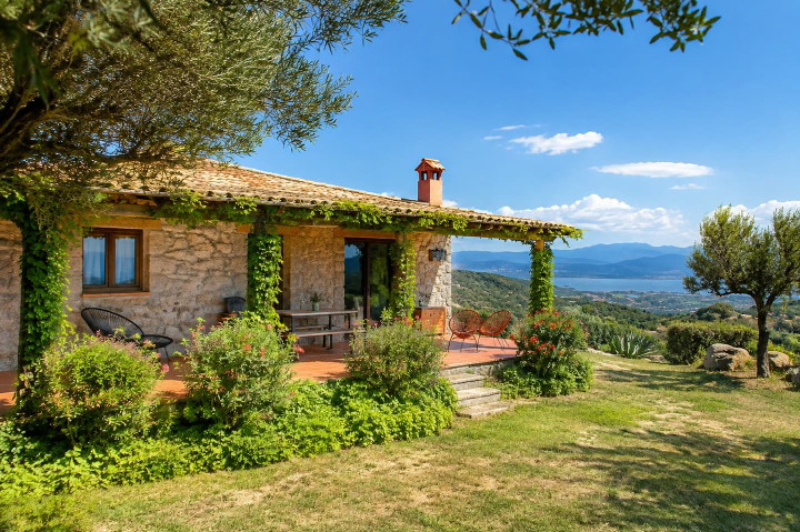 Gallura Farmhouse With A View Of The Gulf Of Olbia - Olbia