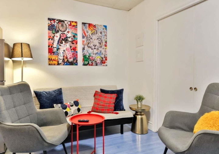 Downtown Montreal Apt - Montreal