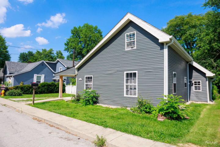 Specious & Cozy & Modern Retreat | 5 B | Sleeps 9+ - Greenfield, IN