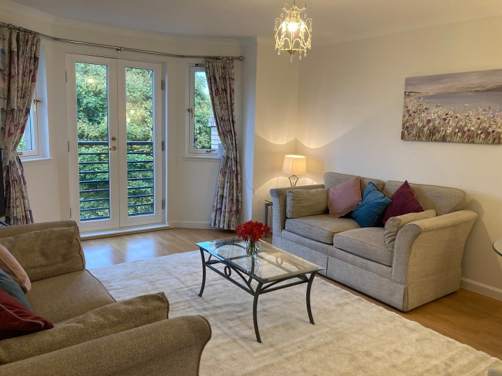 Panoramic Views From This 5* Apartment With Wifi & Parking Close To The City - Edinburgh Airport (EDI)