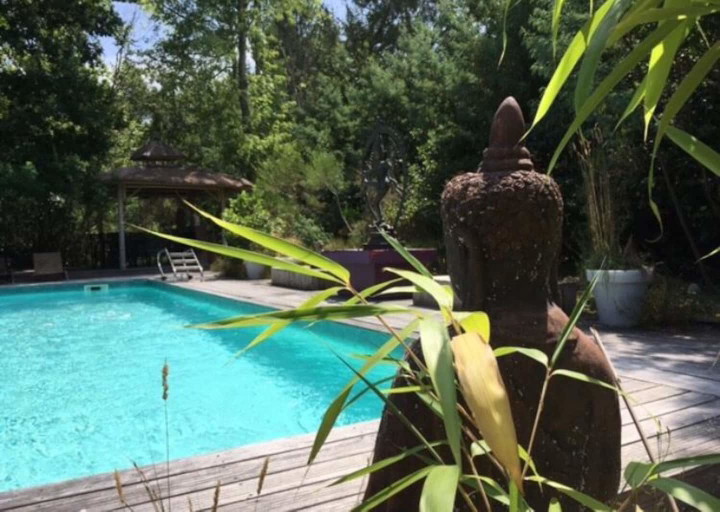 Shambala  Villa Atypique Piscine Privée - Saint-Jean-d'Illac