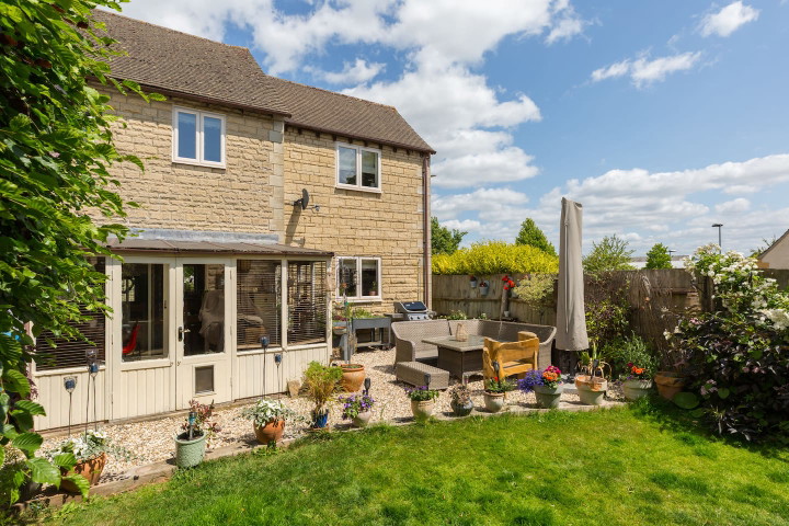 Cosy Cotswolds Home | Parking | Colourful Garden - Stow-on-the-Wold