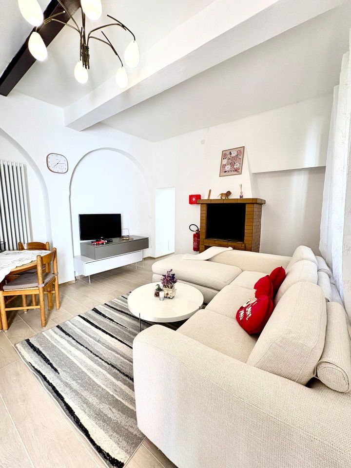 House In The Center With Garden - Imola