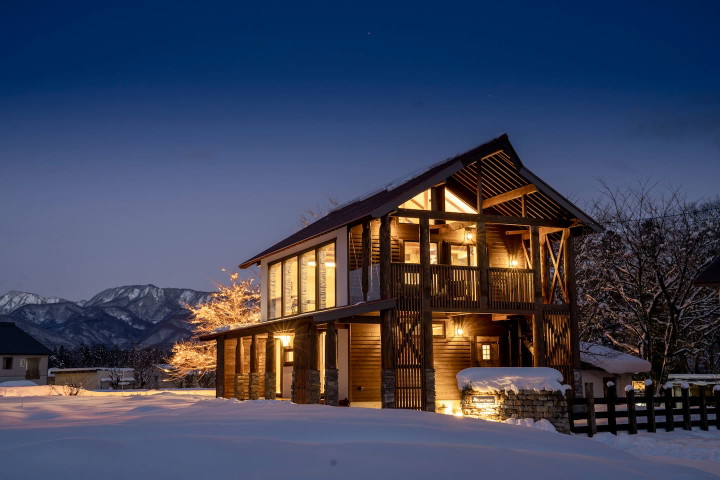 Limited To One Group Per Day: A Private Cottage With A Stunning View Of Hakuba. Up To 8 Guests. Close To Hot Springs And Popular Spots. - Hakuba