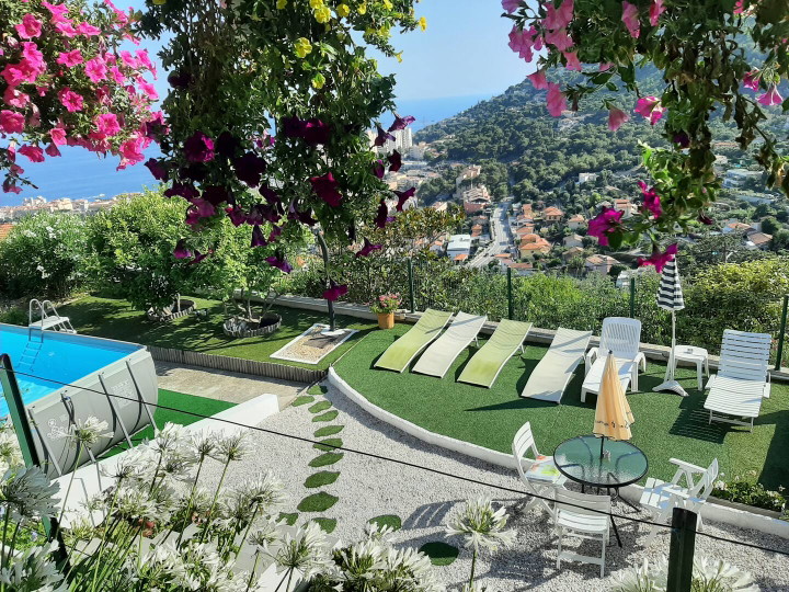 Beausoleil Maison Avec Vue Mer, Proche Monaco. - Beausoleil