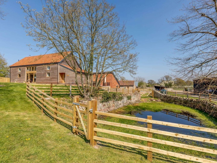 4 Bed In Gloucester (Oc-60200) - Ledbury