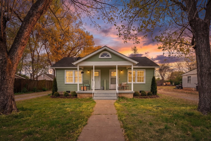 Murfreesboro Gem Near Square + Mtsu + Cozy Cottage - Murfreesboro, TN