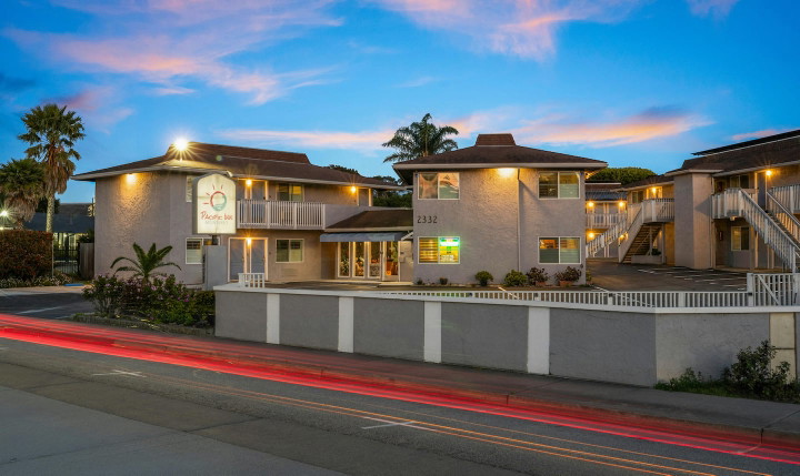 Pacific Inn - Monterey, CA