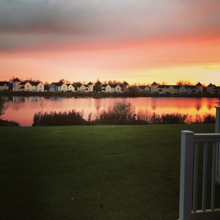 Boutique Lakeside Lodge - Heart Of The Cotswolds - Somerford Keynes