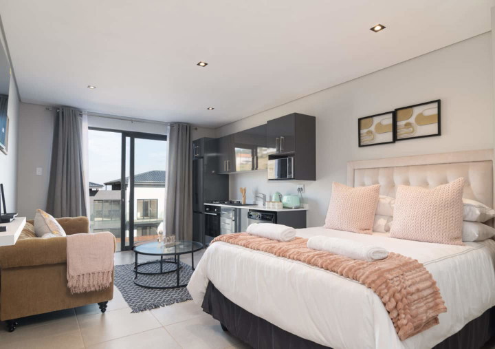 Zimbali Studio | Pool, Gym & Café - Dolphin Coast