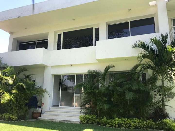 IncreÃble Casa A La Orilla Del Lago. - Tequesquitengo