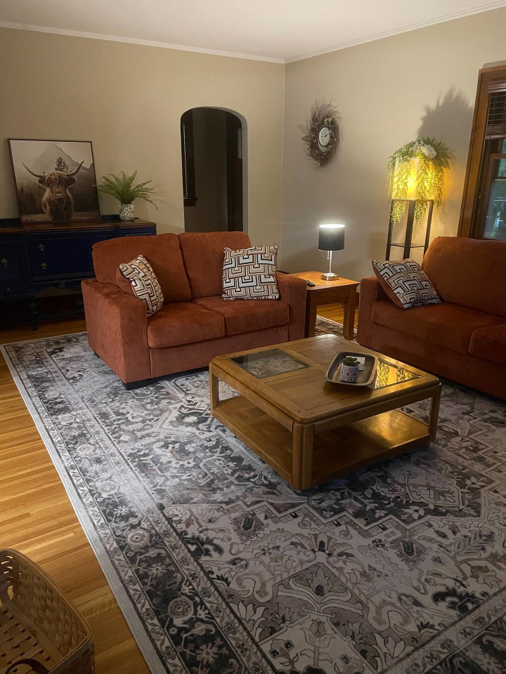 Southwestern Style Near Hospital - 4 Bed - 2 Bath - Sioux City, IA