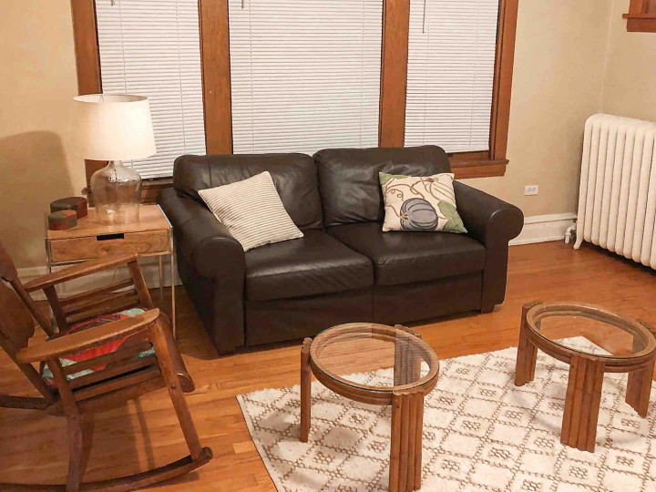 Cozy And Character-rich Chicago Style, Tv 42-2 - Chicago, IL