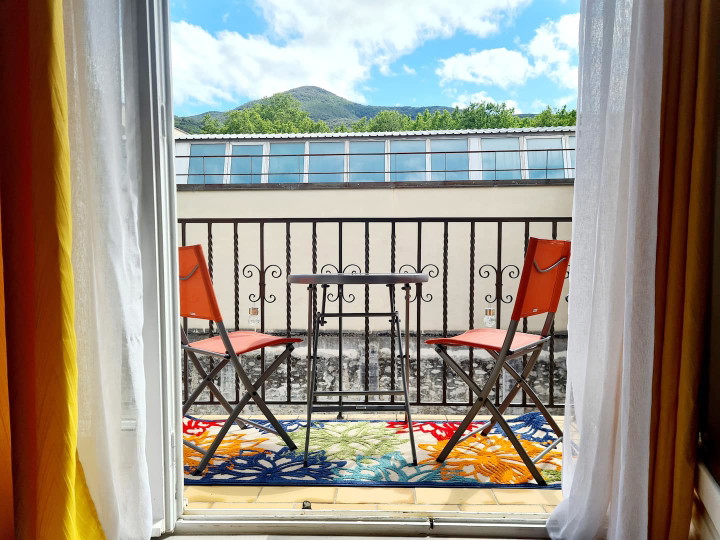 Coeur De Céret : Balcon, Parking Privé, Moderne ! - Céret