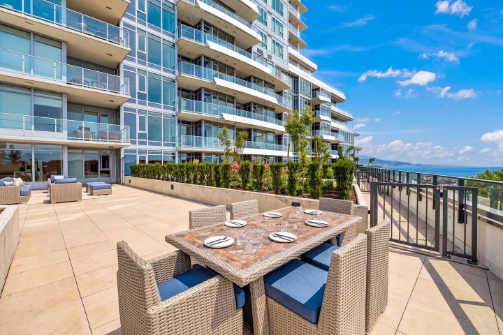 Aqua Ii Beachfront Resort - The Terrace - Kelowna